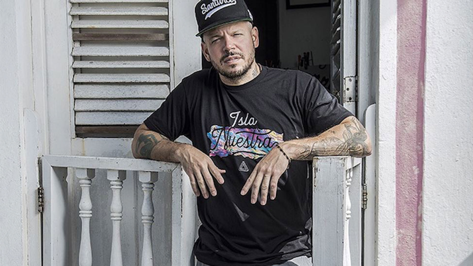 René Pérez interpretó una nueva versión de «Latinoamérica» y emocionó a ...