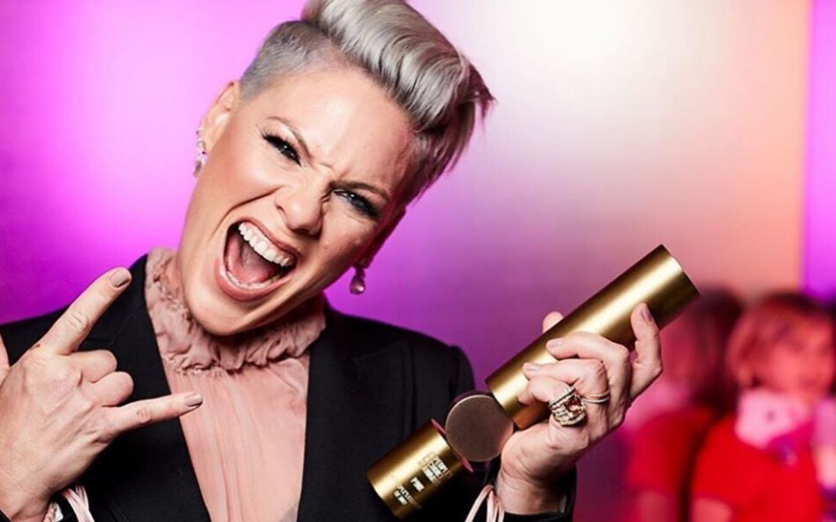 El nuevo look «rapado» de Pink – GENTE Online