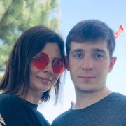 Conocé a la influencer rusa que está embarazada de su hijastro, quince ...