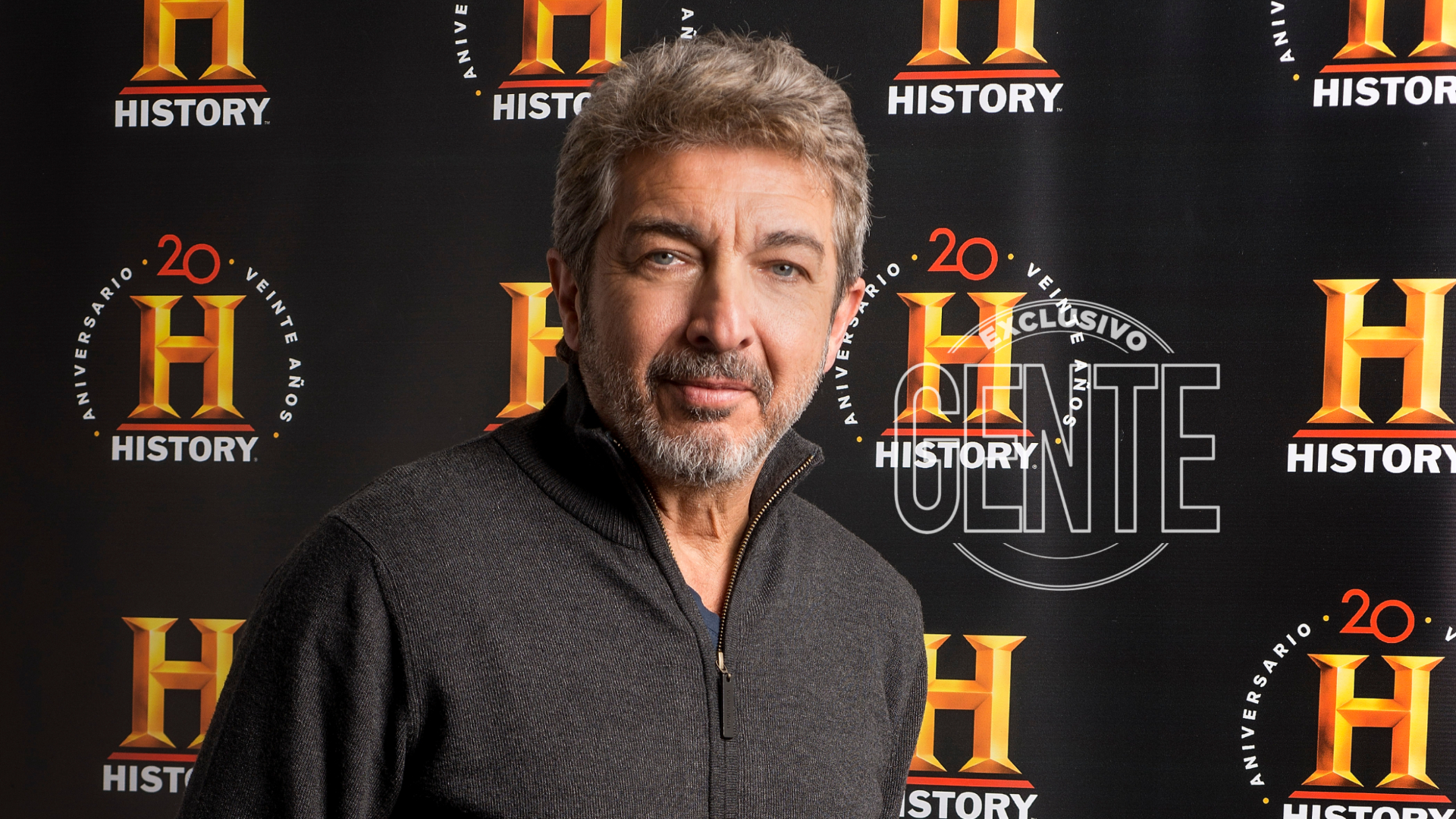 Ricardo Darín conduce «2001, el año del Corralito»: adelanto exclusivo ...