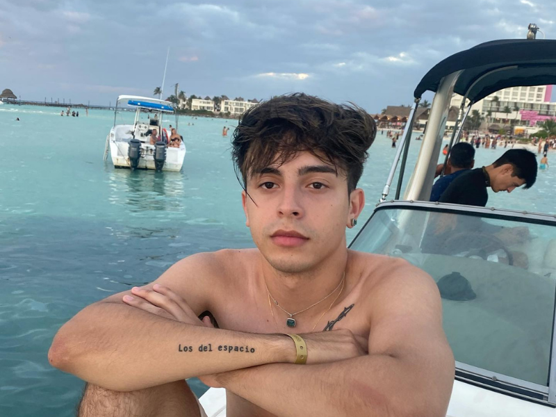 ¡Emocionante! Rusherking contó cómo fue el primer viaje con su familia ...