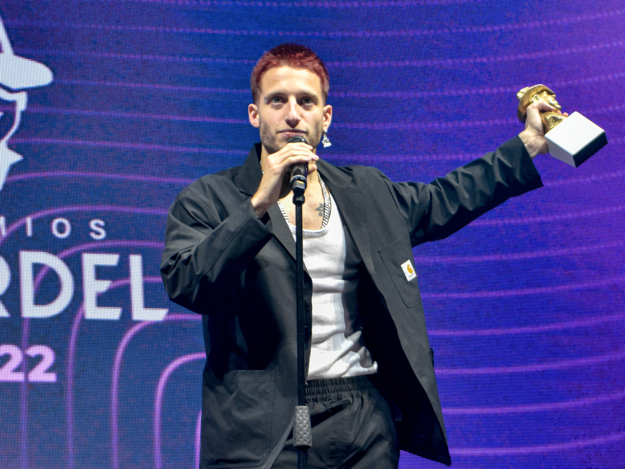 Wos ganó el Gardel de Oro con su disco Oscuro éxtasis – GENTE Online