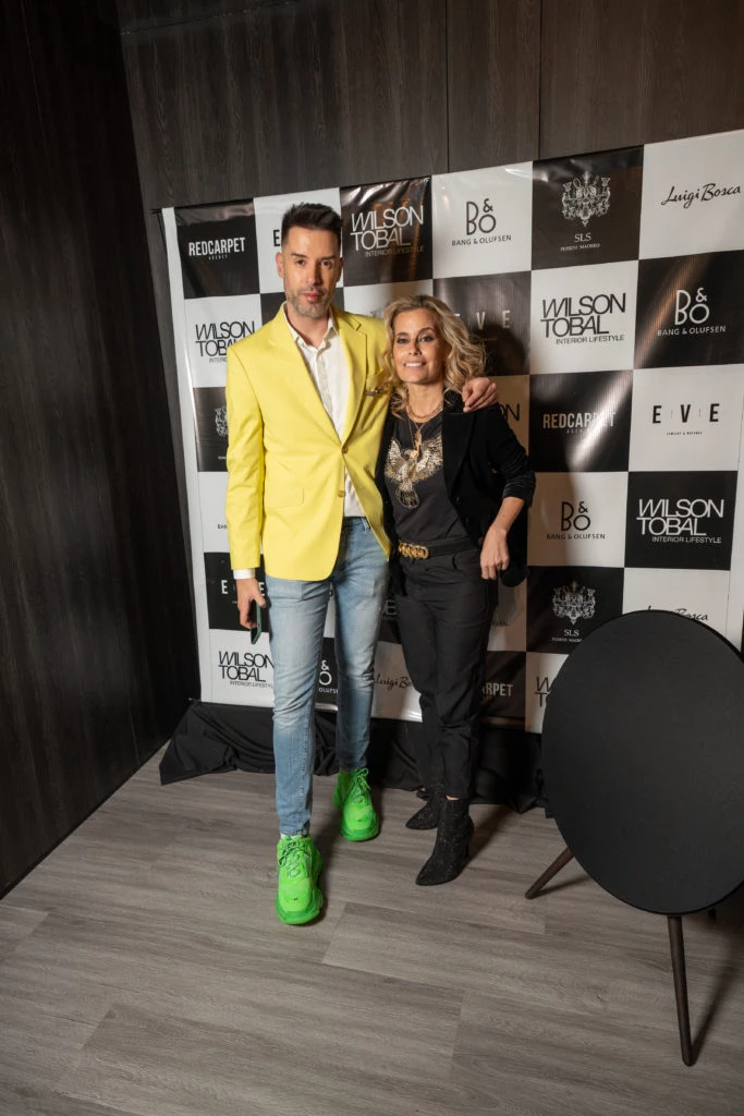 Benjamin Vicuña y Camila Homs coincidieron en la inauguración de Bang ...