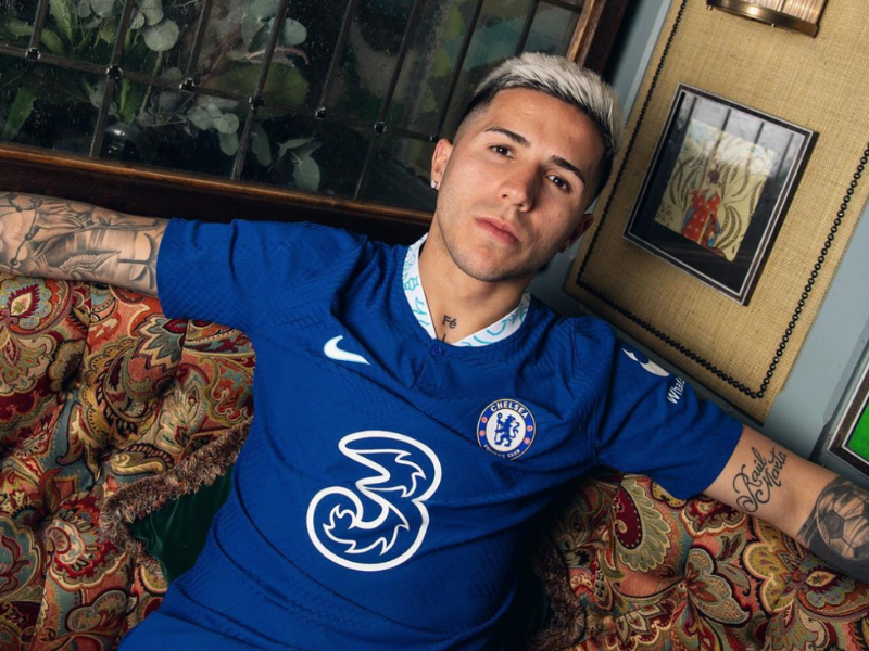 Así fue la presentación de Enzo Fernández como jugador de Chelsea ...