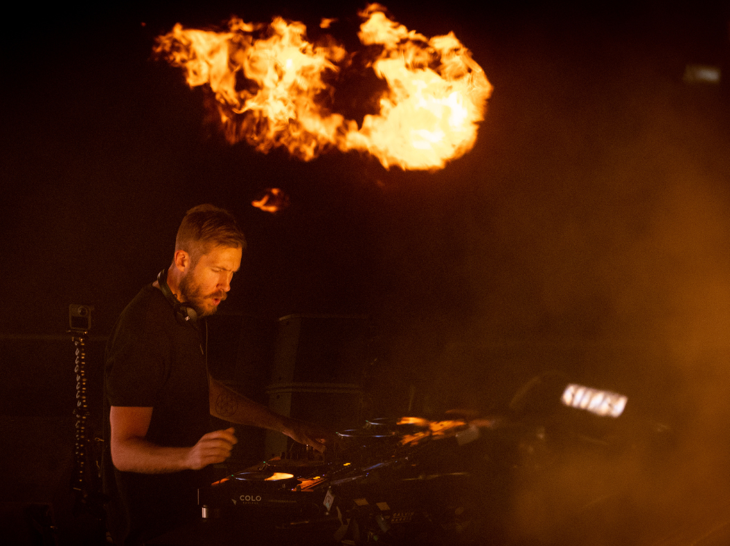 Calvin Harris estalló el Movistar Arena y presentó su nuevo tema en ...