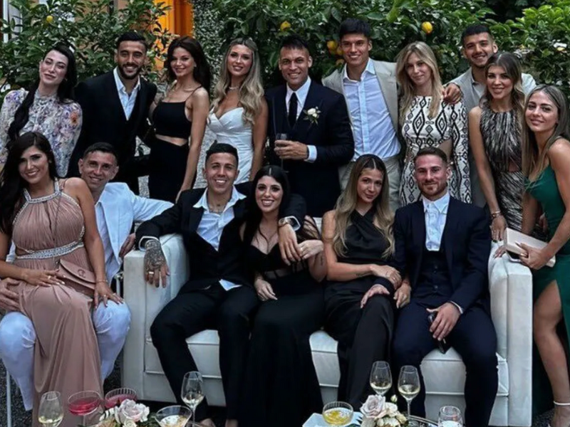 Alexis Mac Allister asistió con Alién Cova, su nueva novia, al ...