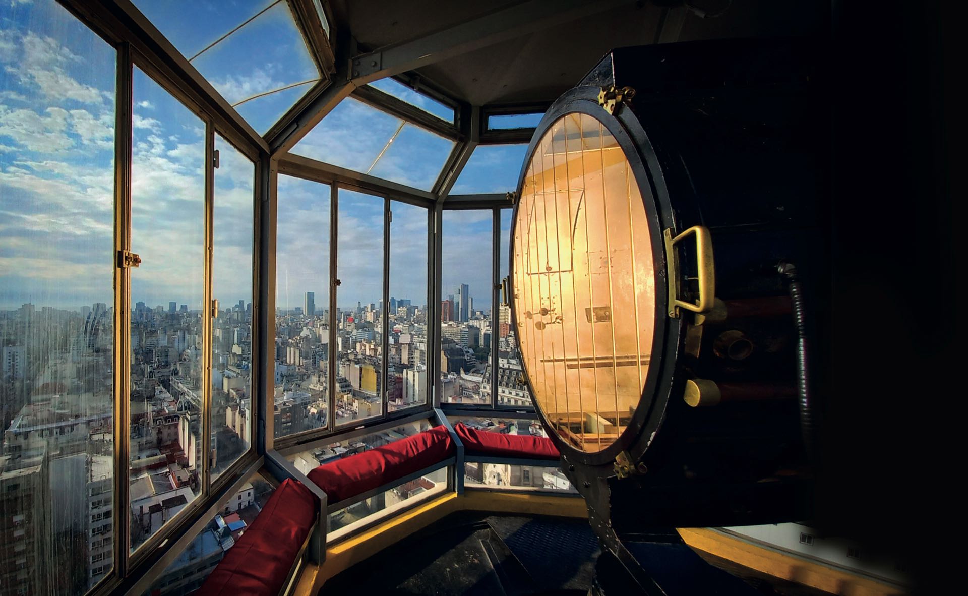 Palacio Barolo: El monumento que lleva un siglo iluminando Buenos Aires ...