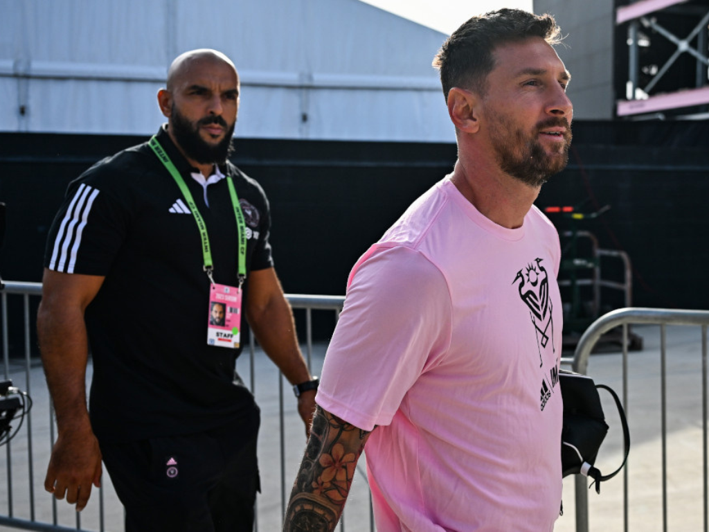 Quién es el corpulento Yassine Cheuko, el nuevo guardaespaldas de Messi ...