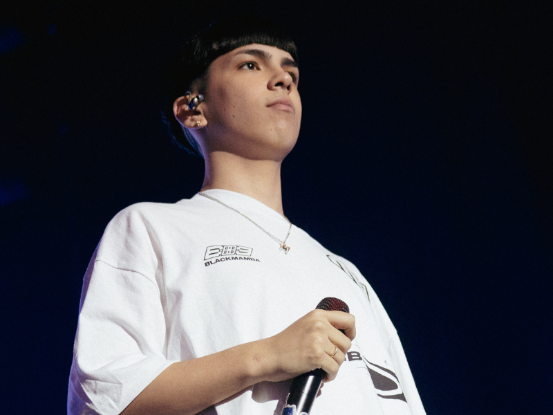 Milo J cantó "Los Dinosaurios" y homenajeó a Charly García en el ...