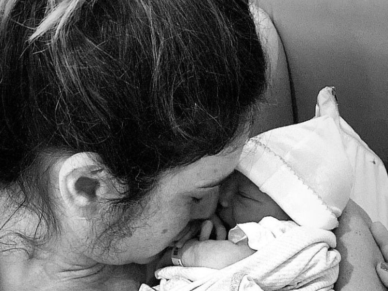 Nació Florián, el hijo de Julieta Zylberberg y Agustín Toscano – GENTE ...