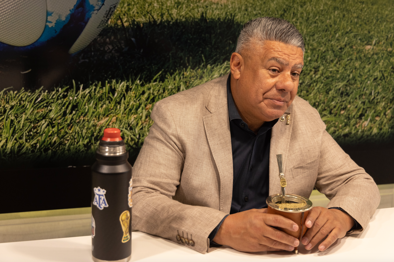 Chiqui Tapia: ¿Cómo hace mate un campeón del mundo? – GENTE Online