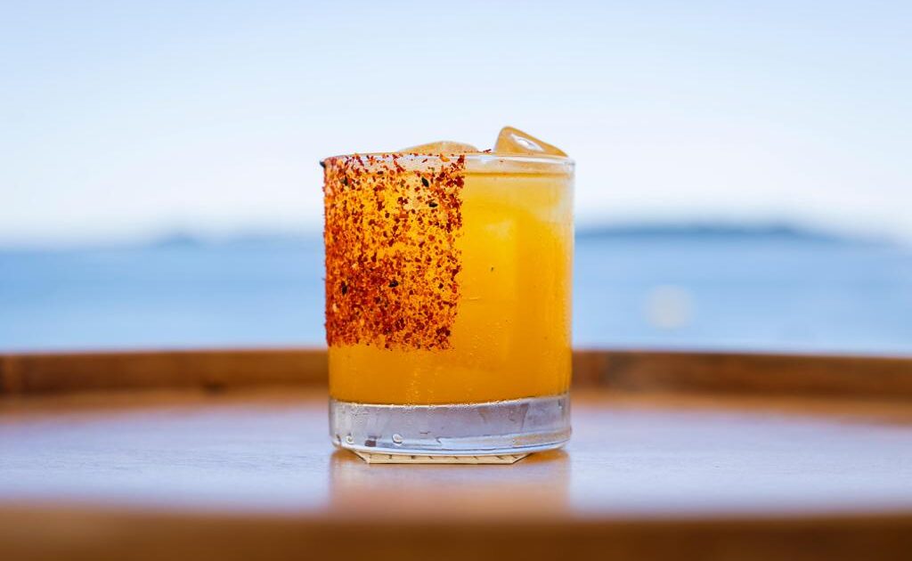 Descubrí los tragos más refrescantes y de tendencia en la playa esteña ...