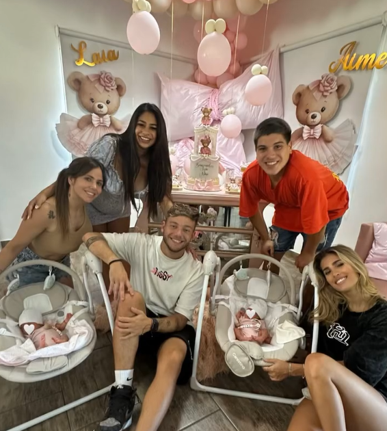 Cómo fue el primer día de las gemelas de Daniela Celis y Thiago Medina en su casa tras recibir ...