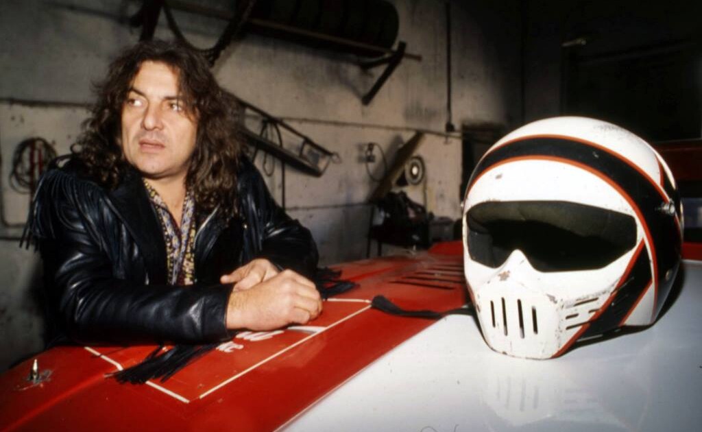 A 19 años de su muerte: Pappo, la estrella de rock que llevó su amor ...