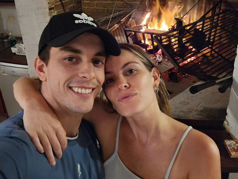 La escapada romántica de Santi Urrutia y Cami Rajchman: tapas, tinto de ...