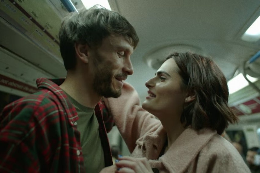 "Bebé Reno": quién es Nava Mau, la actriz trans que interpreta a Teri ...