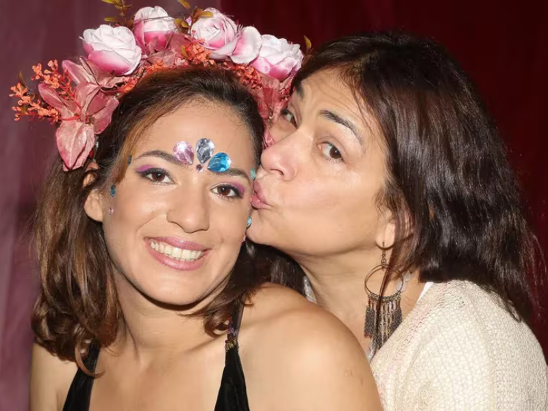 Por qué una de las hijas de Claribel Medina y Pablo Alarcón se cambió ...