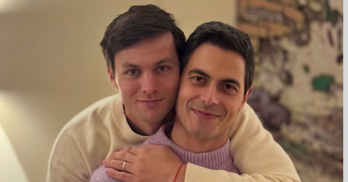 El jugador de Los Leones, Nicolás Keenan, y el viceprimer ministro de ...