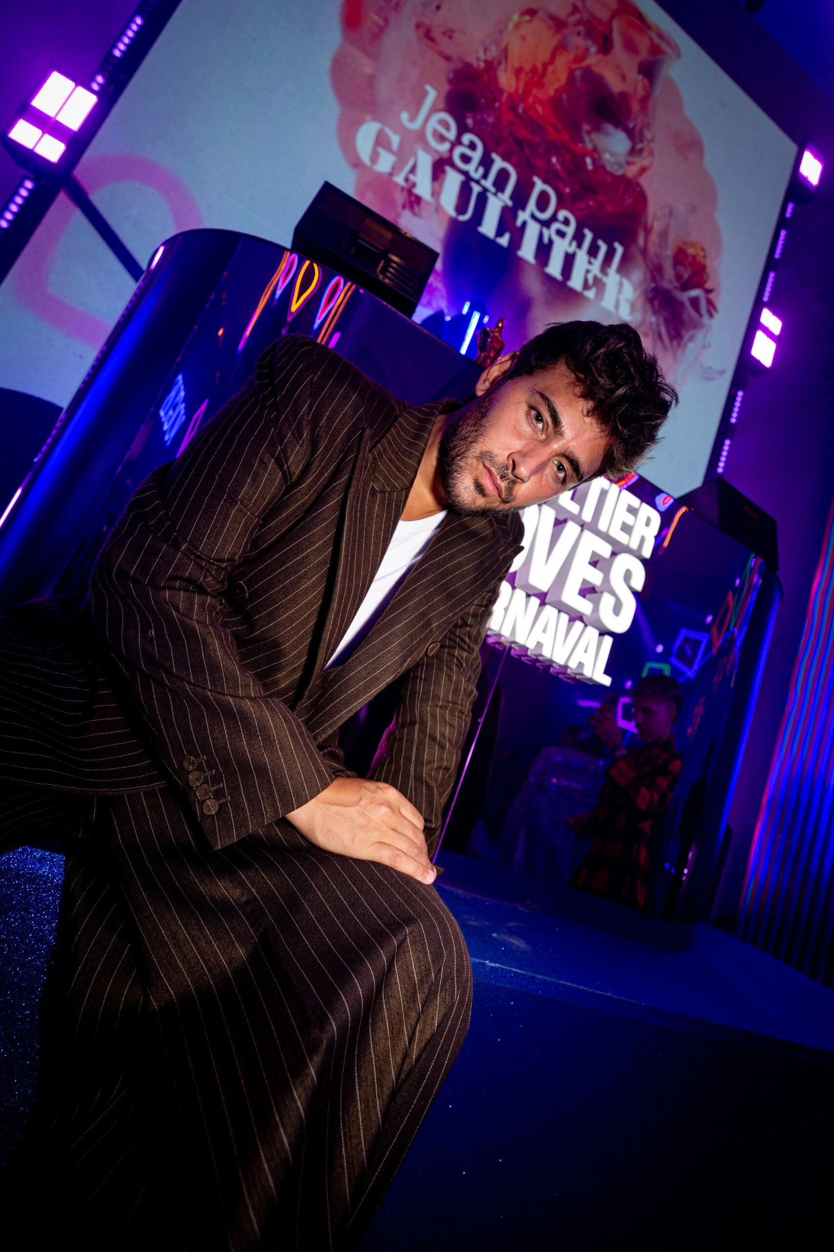 Los looks más osados de Lizardo Ponce en el verano de Río de Janeiro ...