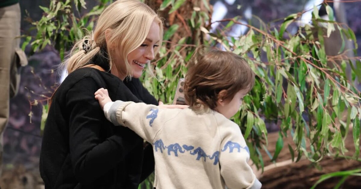 Las tiernas fotos de Lindsay Lohan con su hijo Luai y su esposo Bader ...