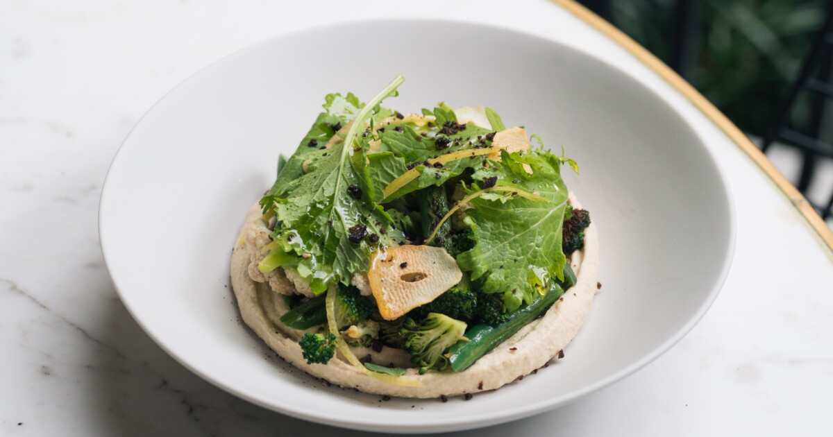 Cómo preparar el cremoso de garbanzos, brócoli y coliflor tostados ...