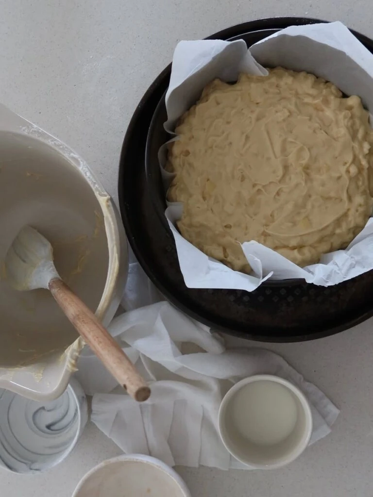 Paso a paso: cómo hacer la espectacular torta húmeda de manzanas de ...