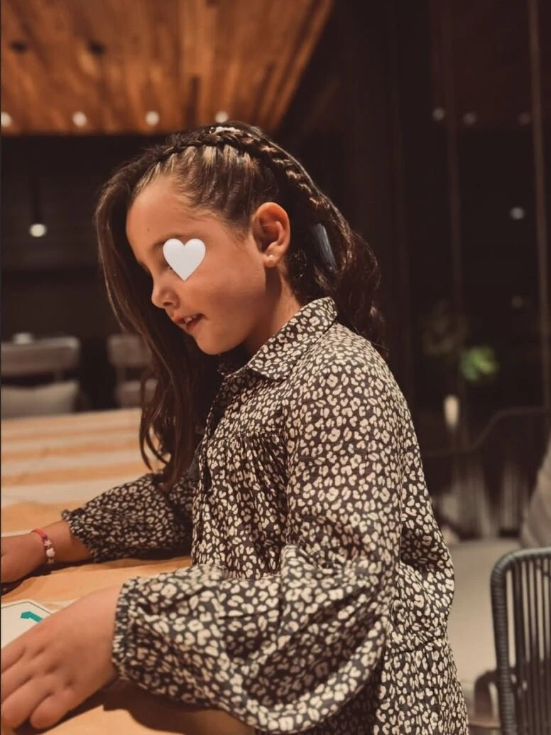 Las 20 fotos inéditas de Emilia Barassi, la hija de Darío que hoy ...