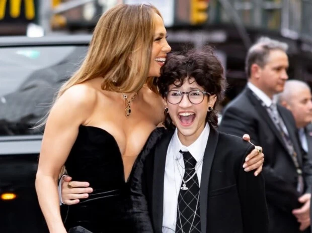 Oskar Muñiz: la nueva etapa que vive la hija no binaria de Jennifer ...